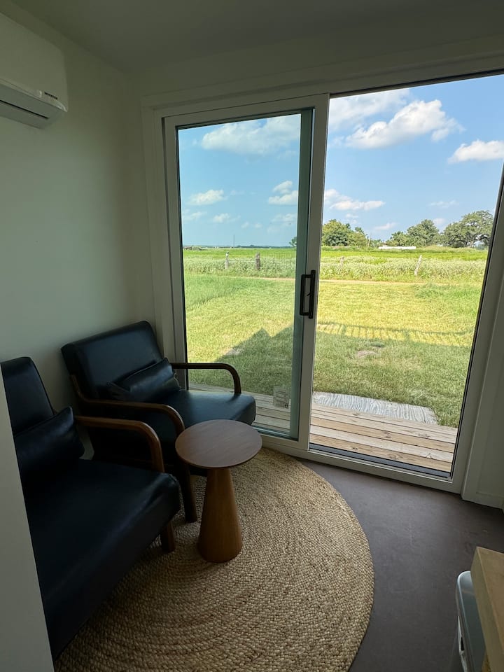 Tiny Home Of The Lower Colorado - Smithville, TX