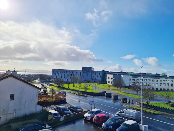 3-bedroom 2-bathroom Apartment - Galway