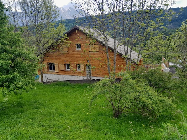 Chalet Familial 6 Chambres 250m² - Mens