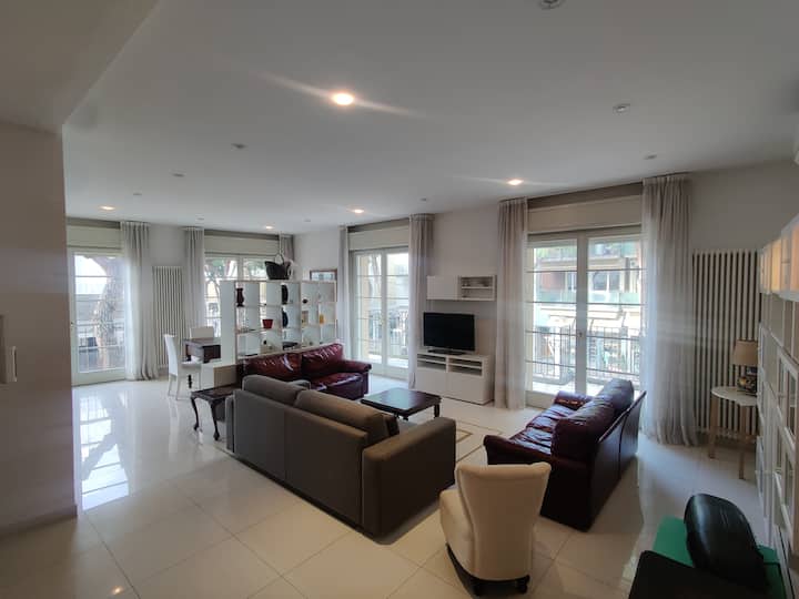 Appartamento 130mq Con Grande Terrazza, Via Bovio - Gabicce Mare