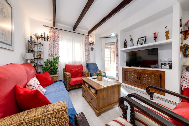 Bright And Cosy Spanish Gem - Torrevieja