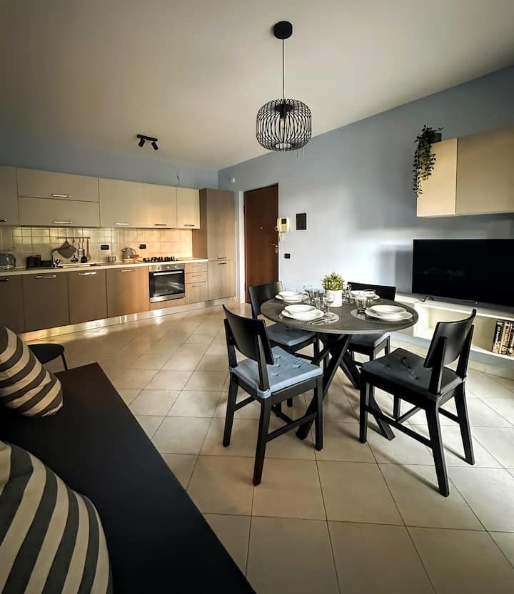 Appartamento Con Terrazzo - Assago