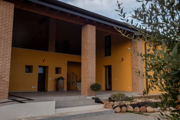 Camera In Bellissimo Agriturismo Zona Lago - Lazise