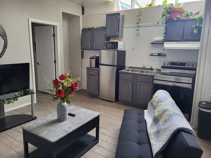 Room With Full Kitchen. - Hobbs, NM