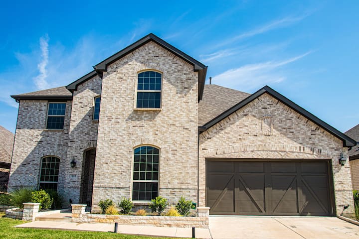 Affordable Luxe, Family Friendly - Little Elm, TX