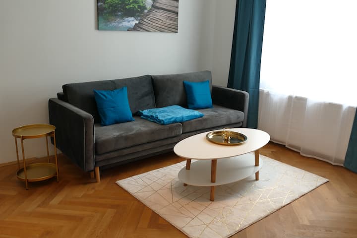 Zentrale, Hippe 2-zimmer Wohnung - Viena