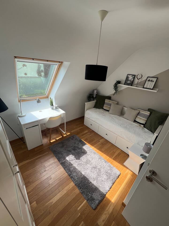 Chambre Cosy Dans Petite Maison - Braine-l'Alleud
