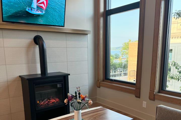 Upscale Downtown Bay-view Loft 202 - Traverse City, MI