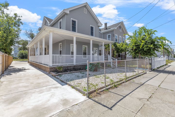 New 6bd Duplex By Ocean, Casinos & Boardwalk - Brigantine, NJ
