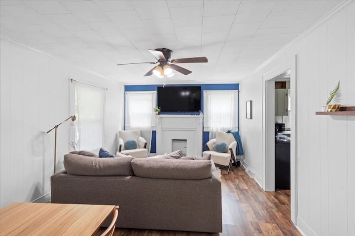 Beautiful Home In Cramerton! - Belmont, NC