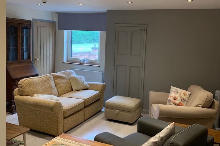 Desirable House, Sleeps 1-4 - Chatham