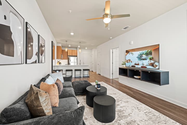 Luxe One-bedroom, West Midtown W/ Free Parking - Atlanta