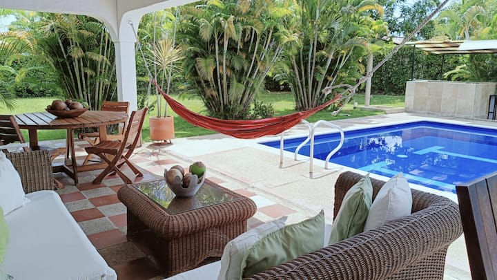 Casa En Melgar, Piscina, Bbq, Wifi, Tv - Melgar