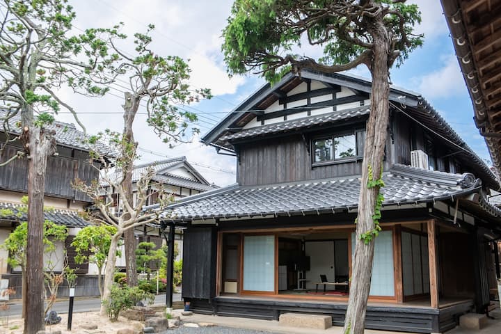 日本文化を感じる一棟貸し古民家 - 다카하마조
