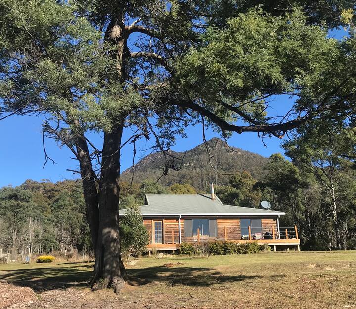 Quamby Cabin - Deloraine
