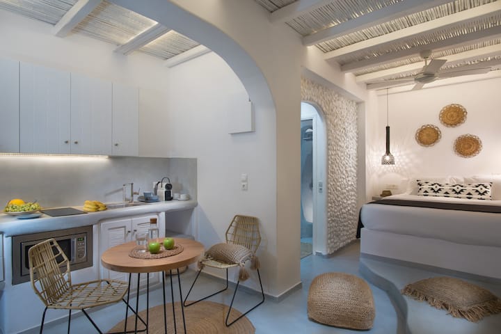 Superior Studio | Perla Suites - Milos