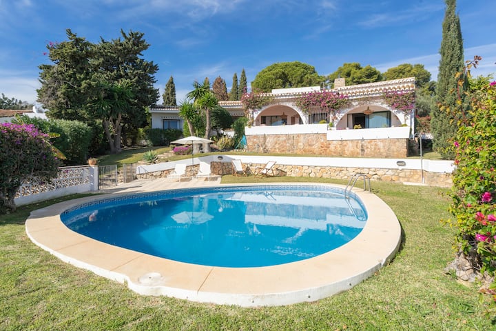 Villa Con Maravillosas Vistas Y Jardín - Benalmádena