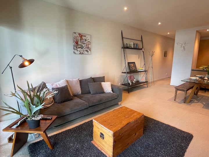 Stylish 2-br Apt Opposite Crown - Flinders Street Railway Station - Melbourne