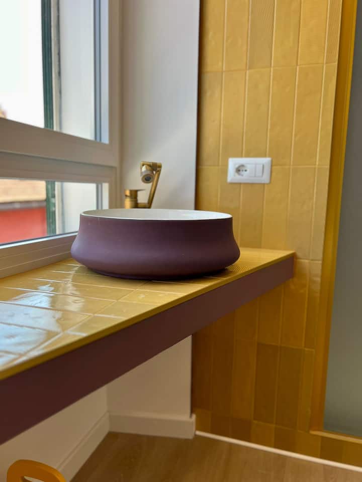 Yellow Aubergine: Pigneto Deluxe - Rome