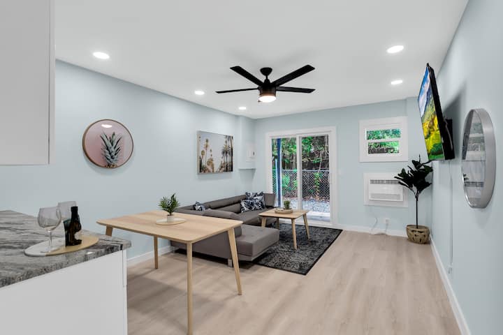 Quiet & Bright 2br, Minutes To Beach And West Palm - Lake Worth, FL