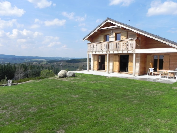 Chalet 110 M2 En Margeride - Saugues