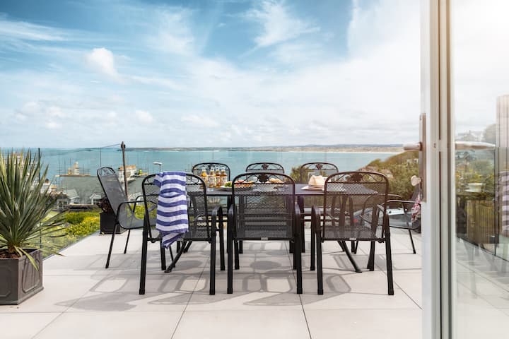 Stunning Town House Apartment - St Ives