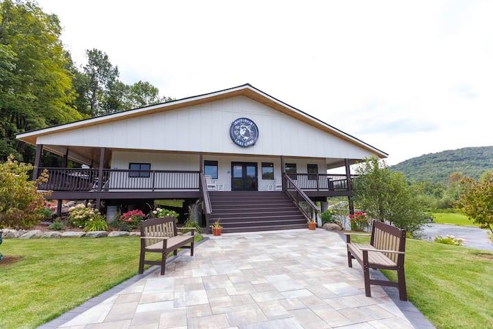 Lodge At Independent Lake - Hancock, NY