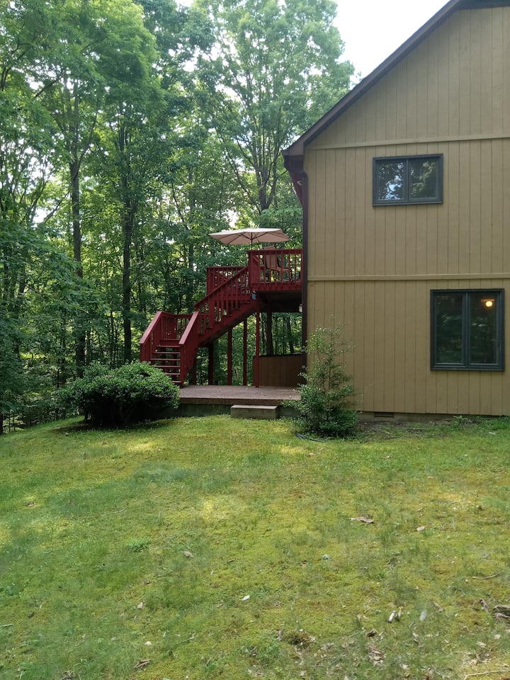 Private Suite In Lofty House - Sewanee, TN
