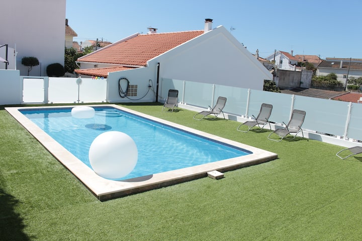 Beautiful House In Caparica - Costa da Caparica