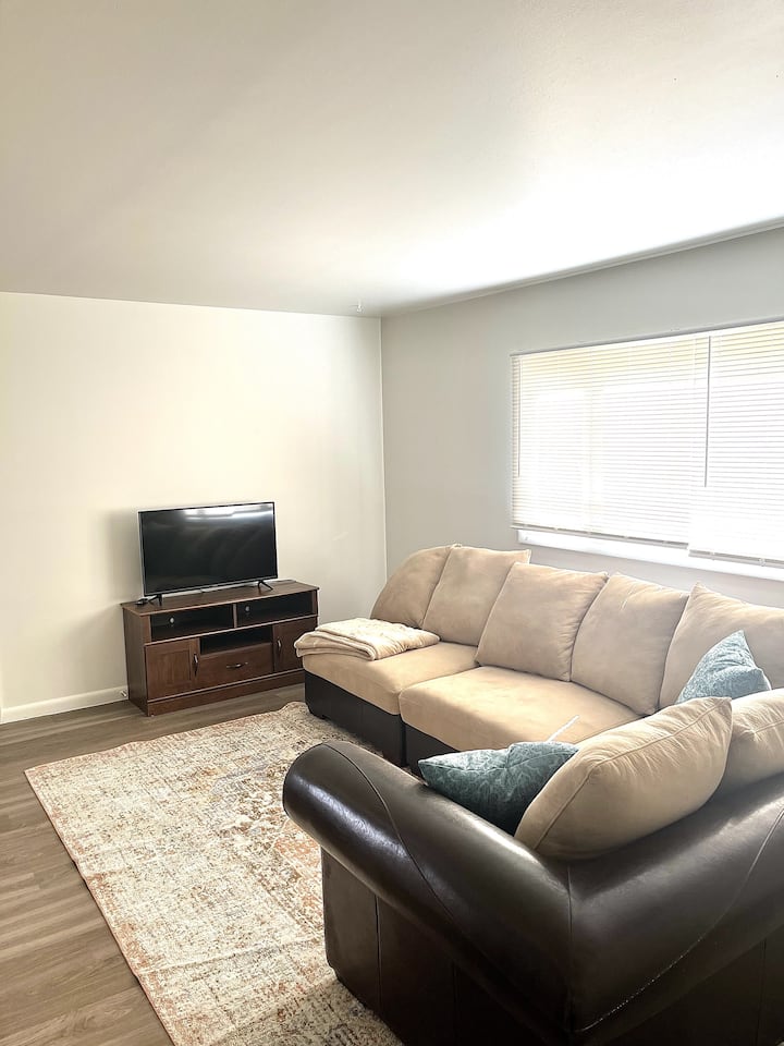 Updated Apartment In Great Falls - Great Falls, MT