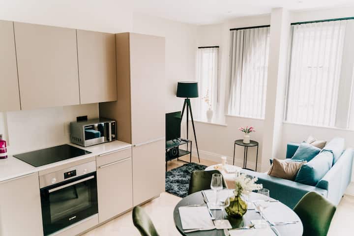 Spectacular Grade Ii City Pad Families Contractors - Birmingham