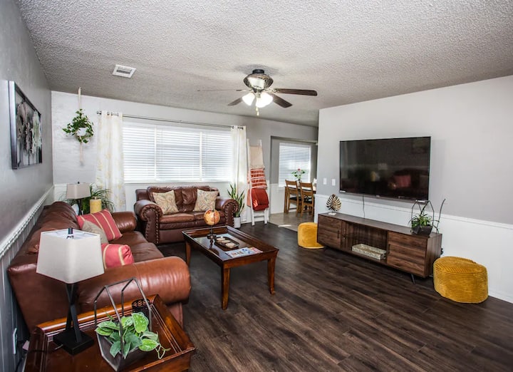 Mulberry House | Garage Access - Lubbock, TX