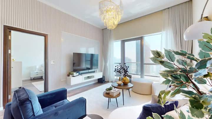 Spacious 1 Bedroom Marina View - Dubai