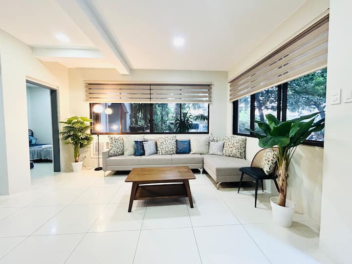 4br Duplex For 25 Persons W/ Wi-fi & Parking - Cebu