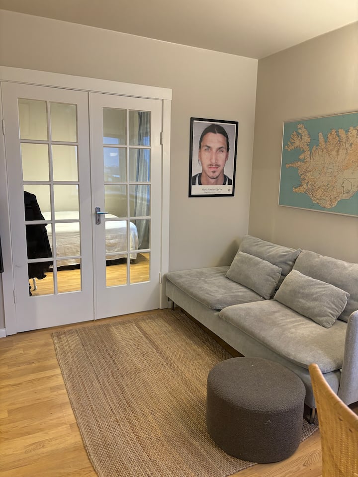 Second Floor Flat - Islande