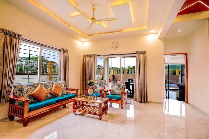 Sanjivani Villa Lonavala! - ロナブラ