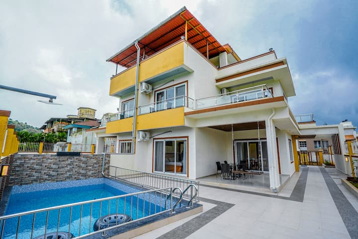 Sanjivani Villa Lonavala- Cosy Mountain Hideaway! - Lonavla