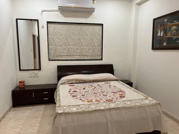 201 Ishan Apartment - Standard - Vadodara
