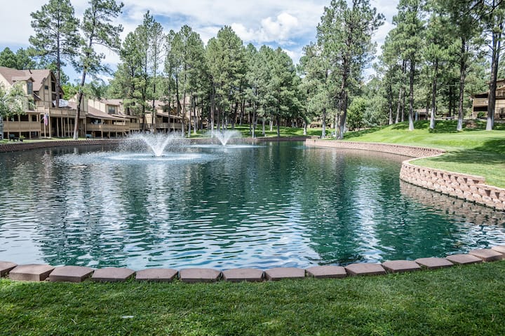 Innsbrook Village! 4 Adults + Kids! Amenities! - Ruidoso, NM