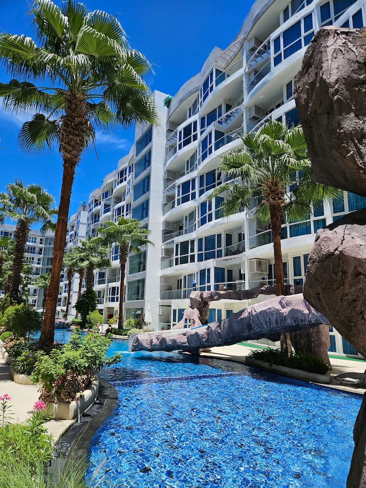 #Hotspot #Bigpool #2br  "Avenue" - Pattaya City