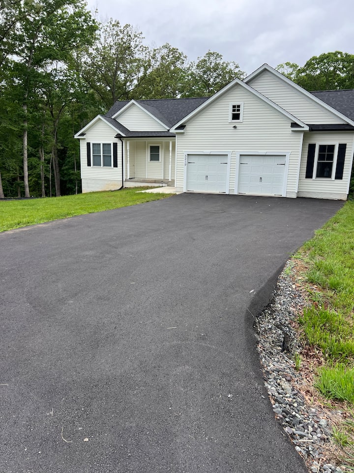 Lake House In Va. - Lake Anna, VA