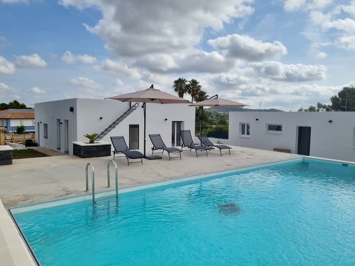 Luxueuse Villa D'architecte - Montserrat