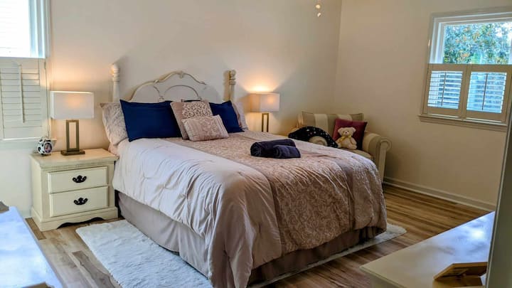 Beautiful Master Bedroom-ensuite - Wilmington, NC