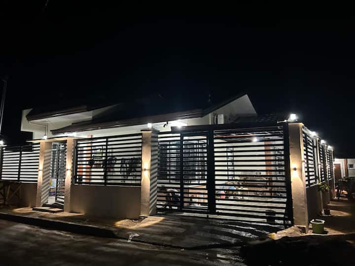 Newly Furnished/gated Home W/pool & Shopping Malls - 