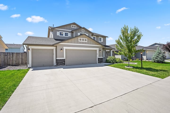 4 Bedroom 83687, Extended Stays, Family, Crews - Nampa, ID