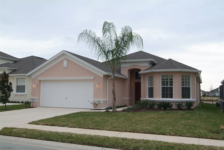 Disney Dreams 5* Luxury Villa South-facing Pool - Davenport, FL