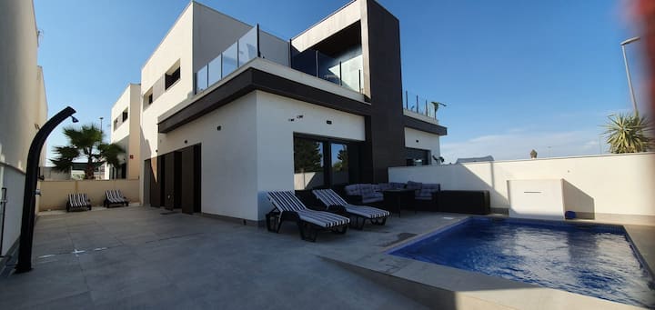 Casa Santos Private Villa & Pool - Almoradí