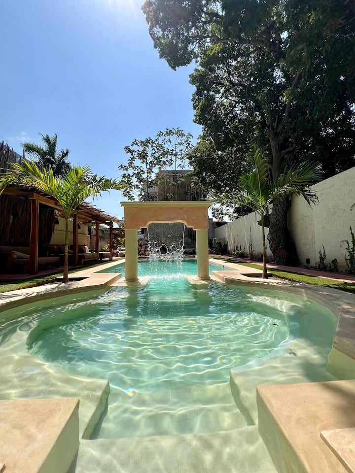 Lujosa Mansión De ÉPoca Con Alberca - Mérida, México