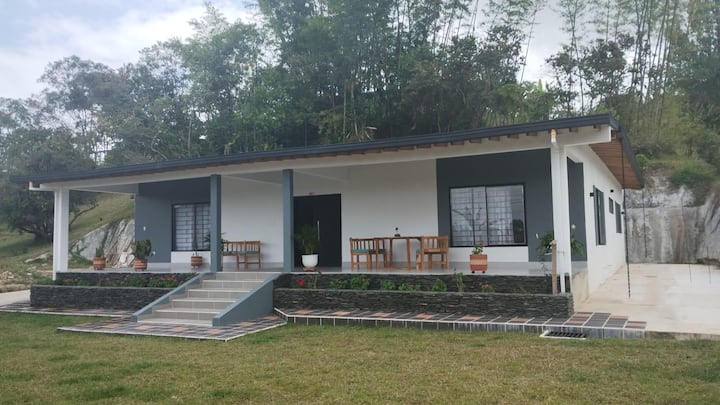 Guatapé Gem: Unbeatable Views - Guatape