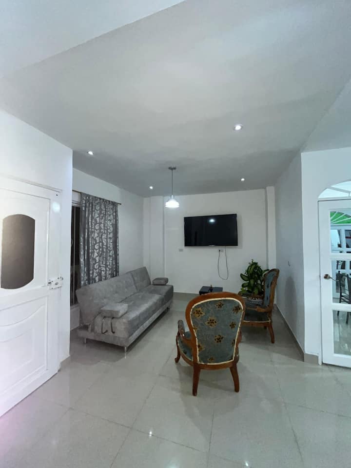 Apartamento Amplio, Muy Bonito Y Central En Cali - Cali